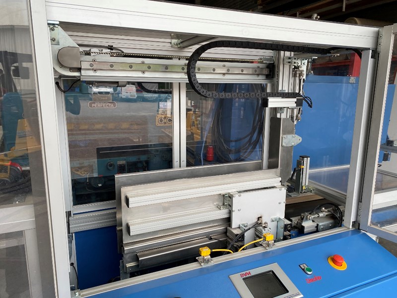 Used BVM stacking station year 2010 | PressCity