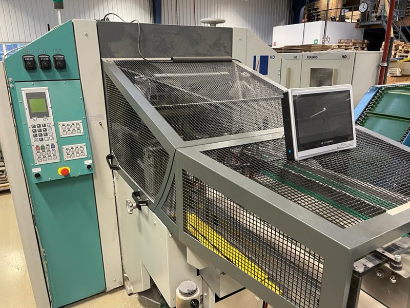 Used Kolbus HD 130 three knife trimmer year 2002 | PressCity