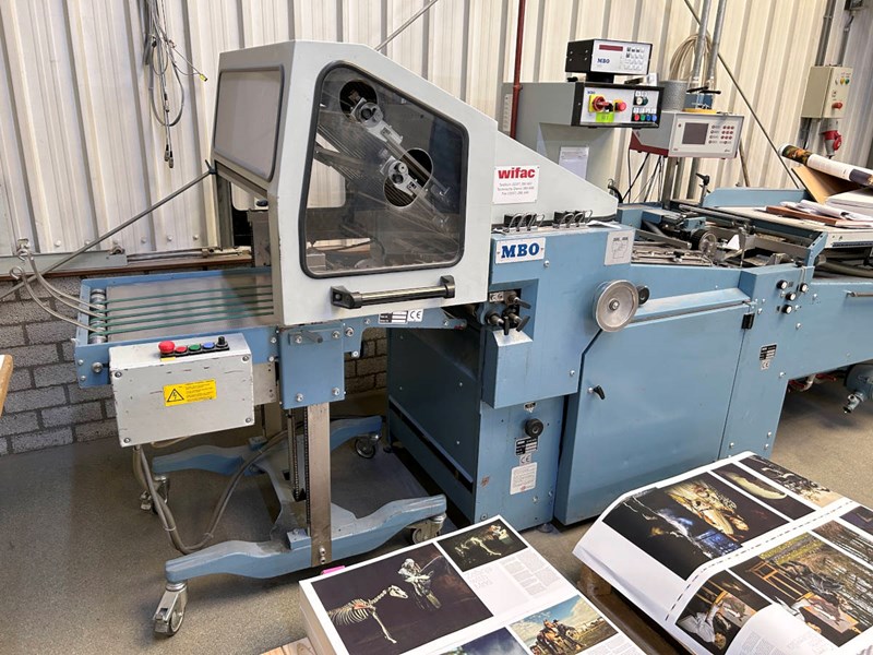 Used MBO T 540 folding machine + HHS glue system | PressCity