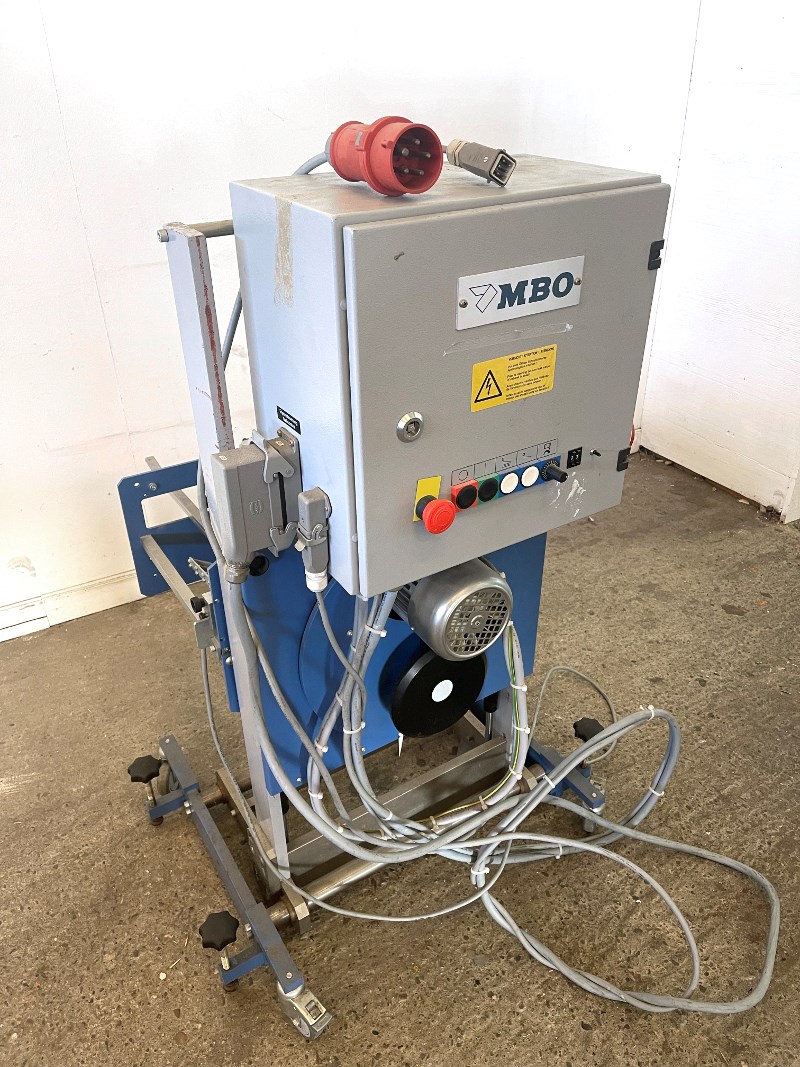 Used MBO Z6 knife folding unit year 2010 | PressCity
