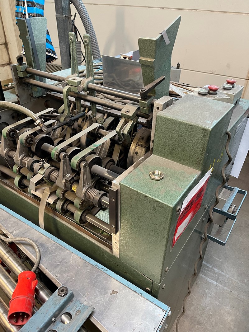 Used Müller Martini 289.0400 magazine feeder | PressCity