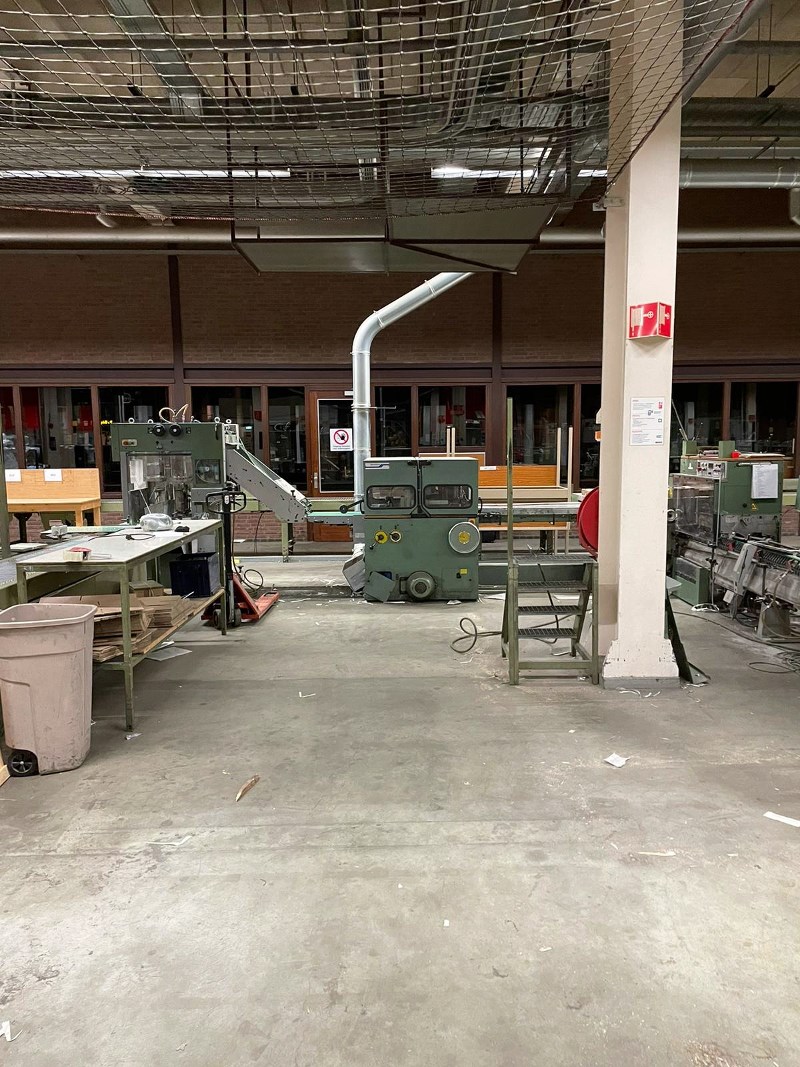 Used Müller Martini 300 saddle stitcher year 2002 | PressCity