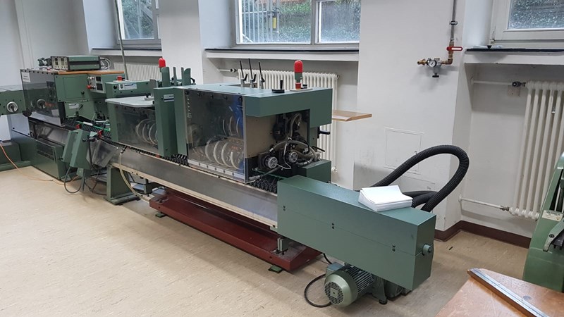 Used Müller Martini 321 saddle stitcher | PressCity
