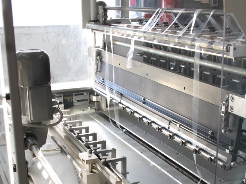 Used Polar B1E 120 AC multi station banding machine year 2003 | PressCity