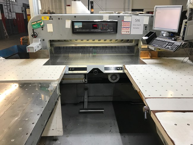 Used Schneider Senator Cutting Line year 1984 | PressCity