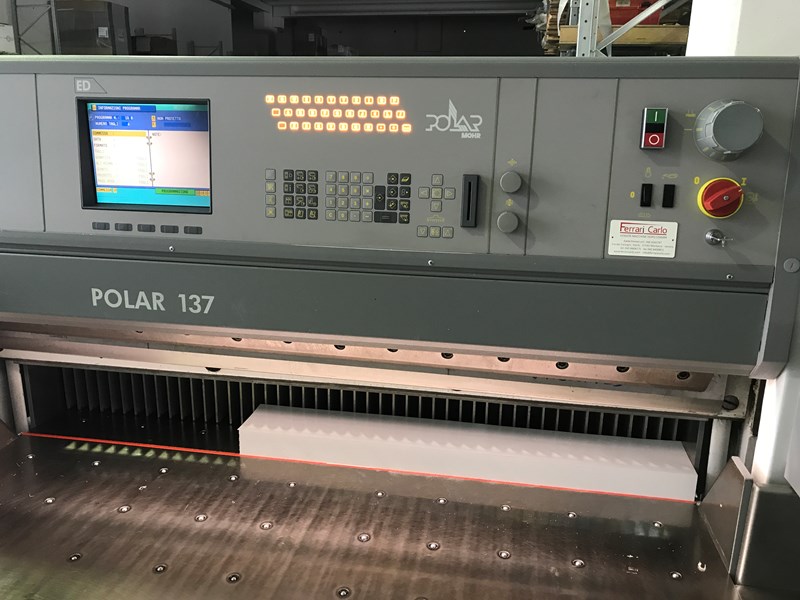 Used POLAR 137 ED COMPLETE CUTTING year 2001 | PressCity