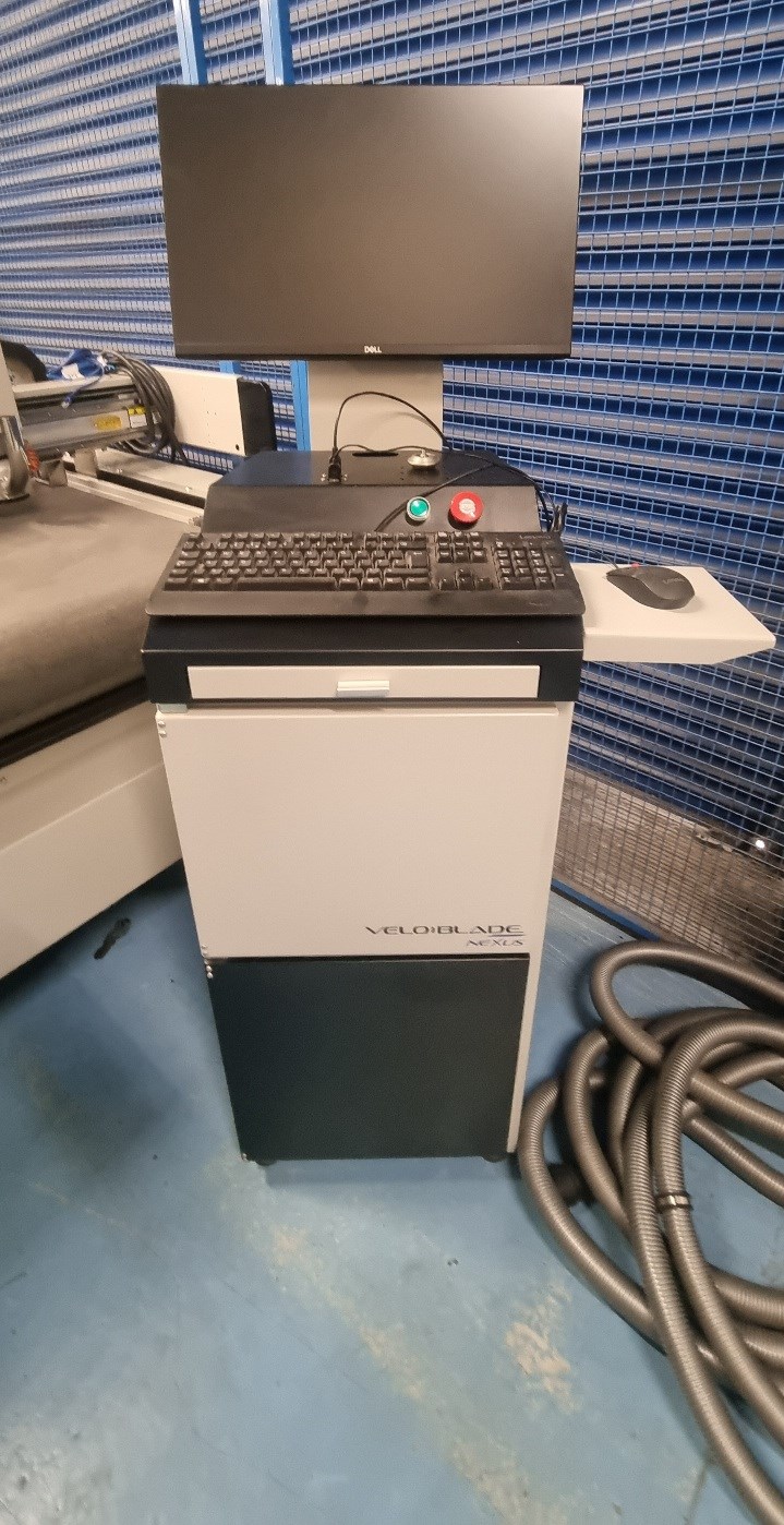 Used Vello Blade DG 2516 Digital Flatbed Cutter/Creaser/Sample Maker ...