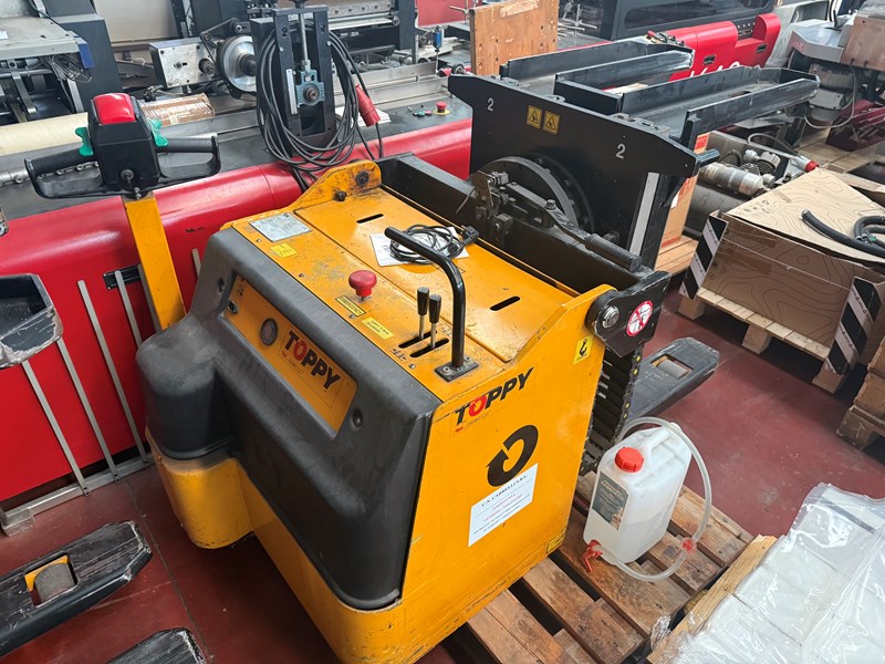 Used Toppy 72x104 year 2000 | PressCity