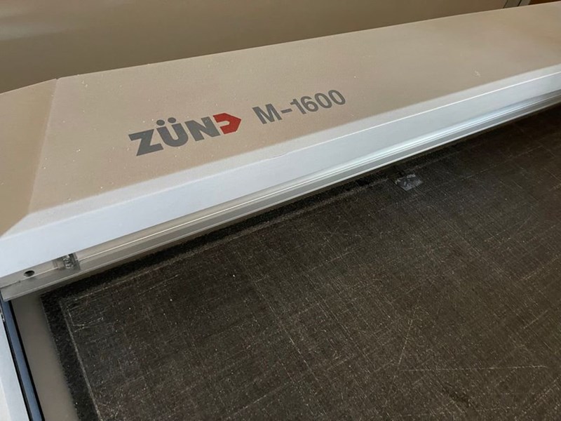 Used Zund M-1600 year 2002 | PressCity