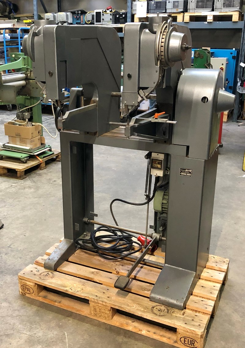 Used Hang 150 - 2 head riveting machine year 1975 | PressCity