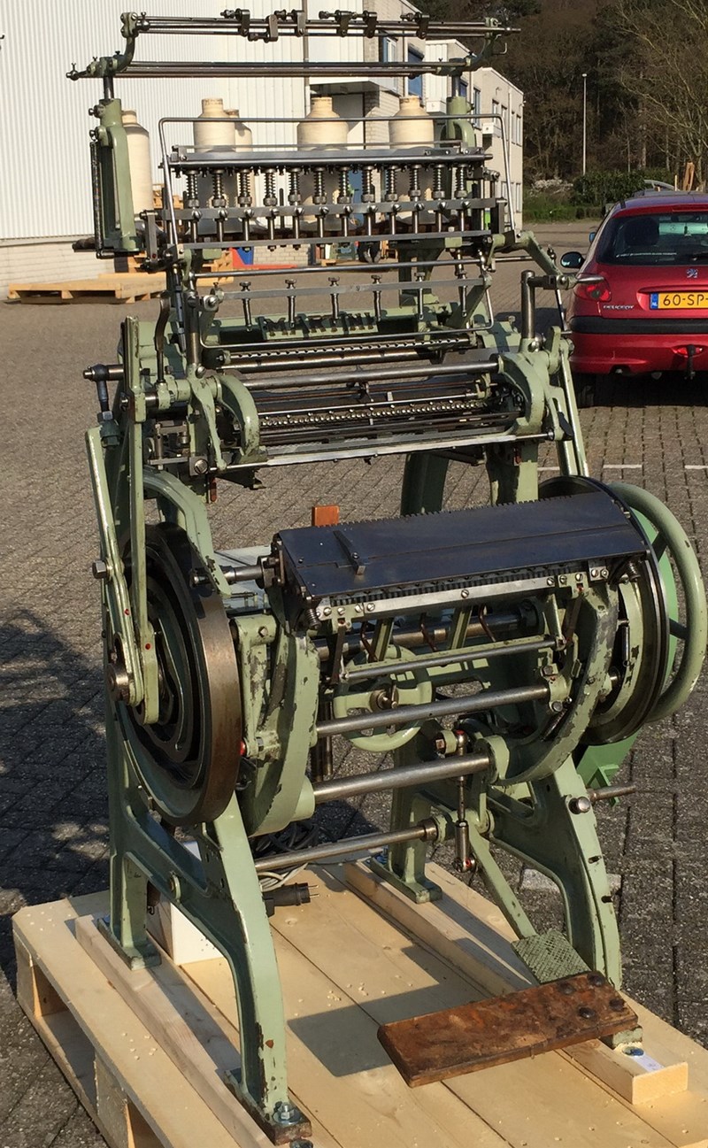 Used Müller Martini FK-II book sewing machine year 1950 | PressCity