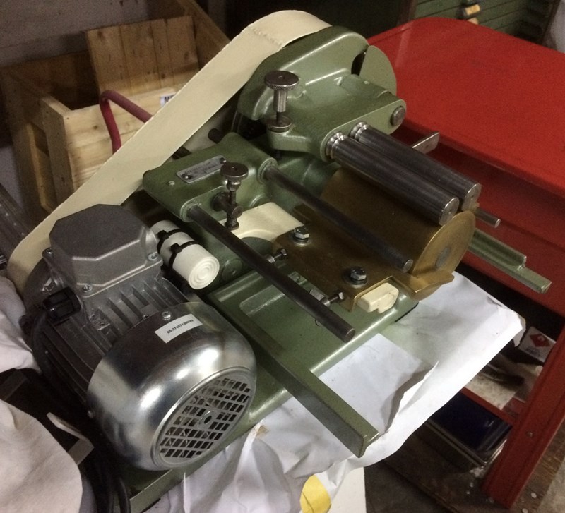 Used Tunkers KBA 120 edge gluing machine year 1980 | PressCity