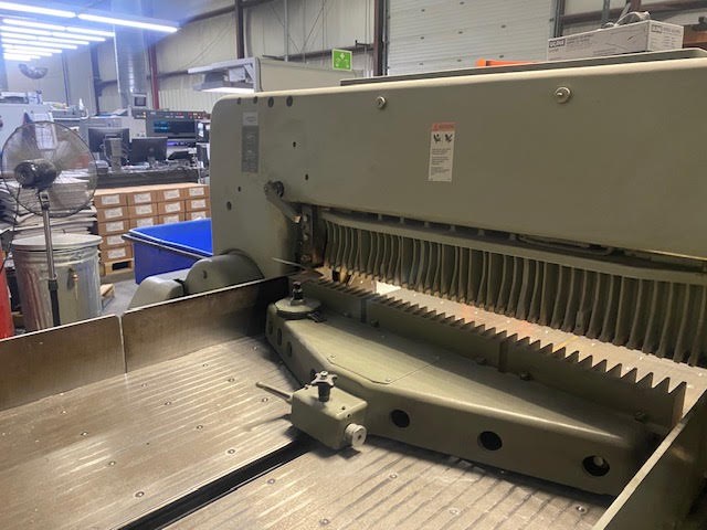 1990 Polar 115EM 45” paper cutter | North East Printing Machinery, Inc.