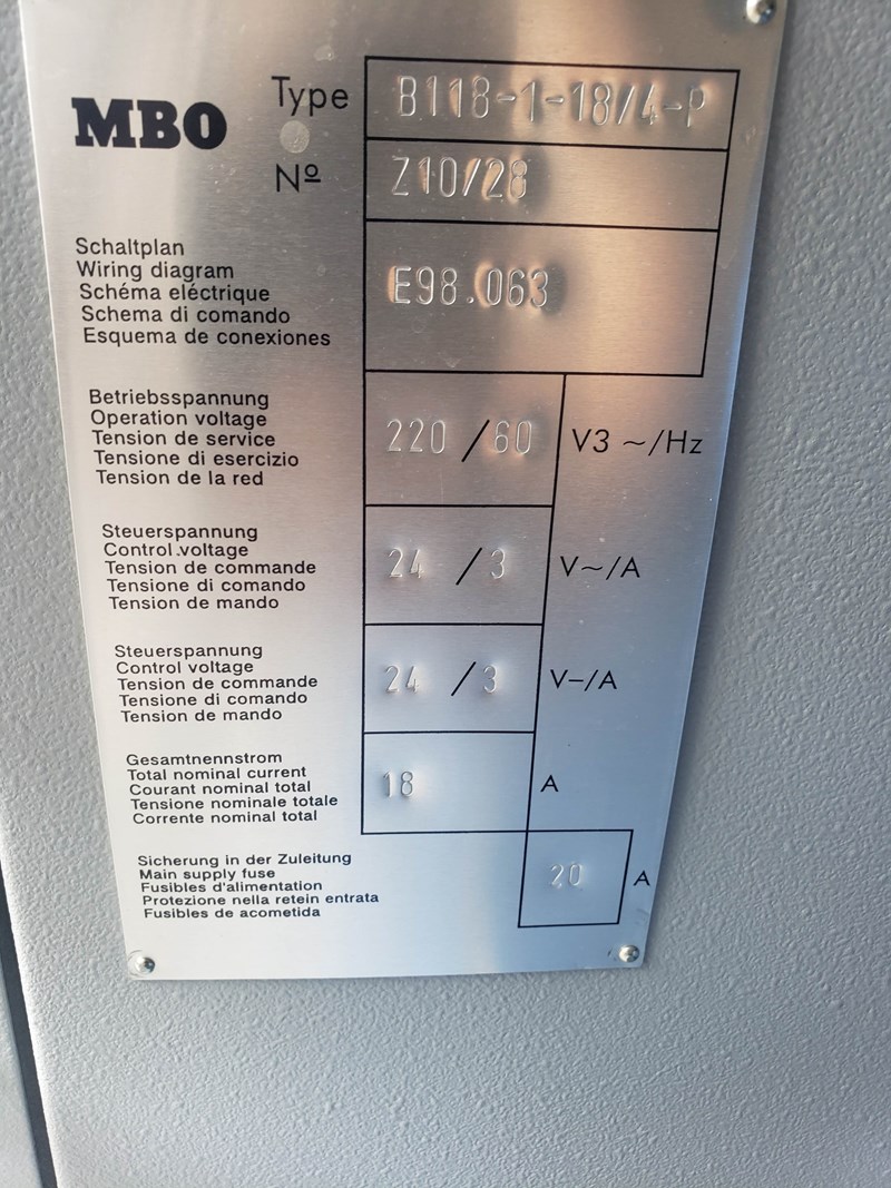 Utilisé MBO FOLDER B 118, SN # Z10/28 PILE FEED WITH CONVEYOR | PressCity