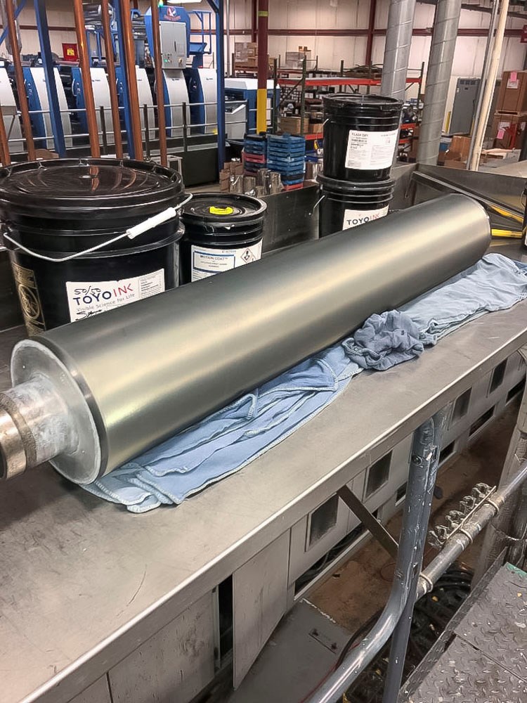 7 color Used Man Roland 700 - LTT-7-LTTLV - ULTIMA - HiPrint - UV ...