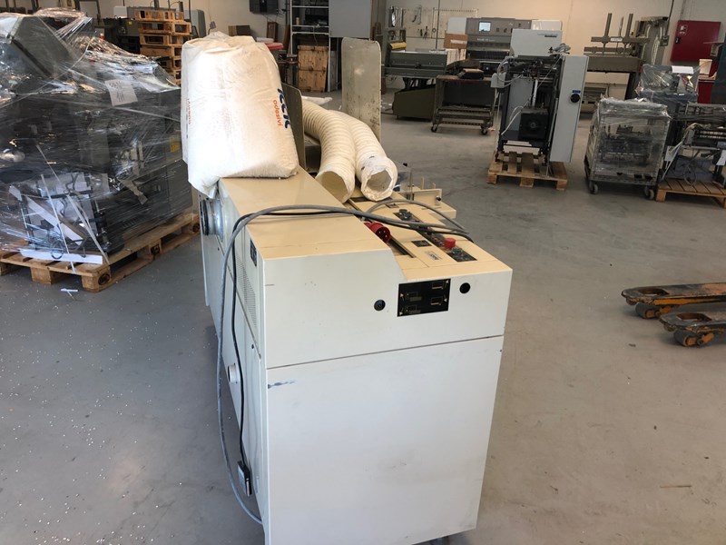 CP Bourg 3000 perfect binder | Press Trading Denmark APS