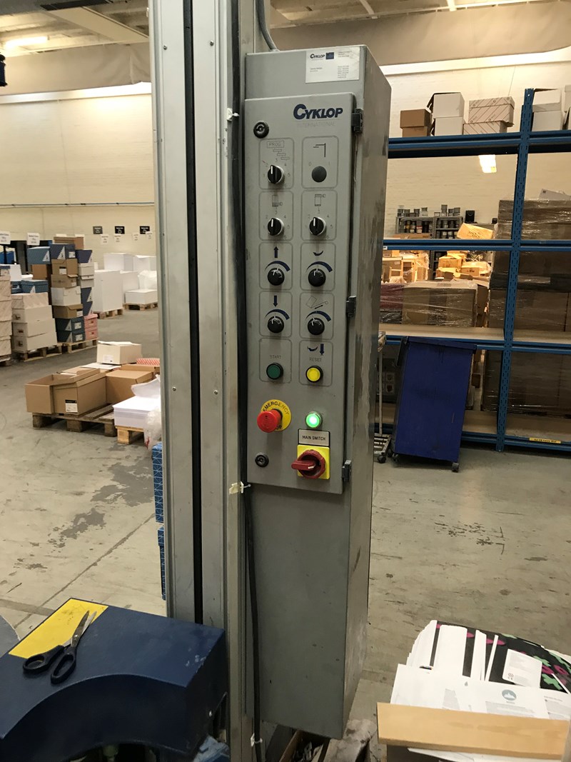 Used Cyclop GL110/11 foil wrapping machine year 1998 | PressCity