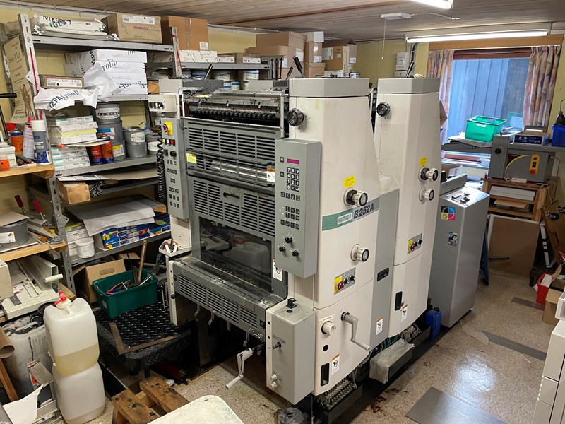2 color Used Hamada 252 offset printing press year 2004 | PressCity