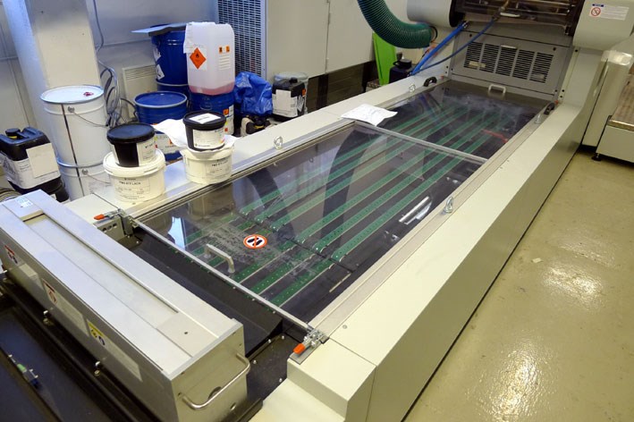 5 color Used KBA Genius 52-5 UV for waterless offset & UV-Ink year 2011 ...