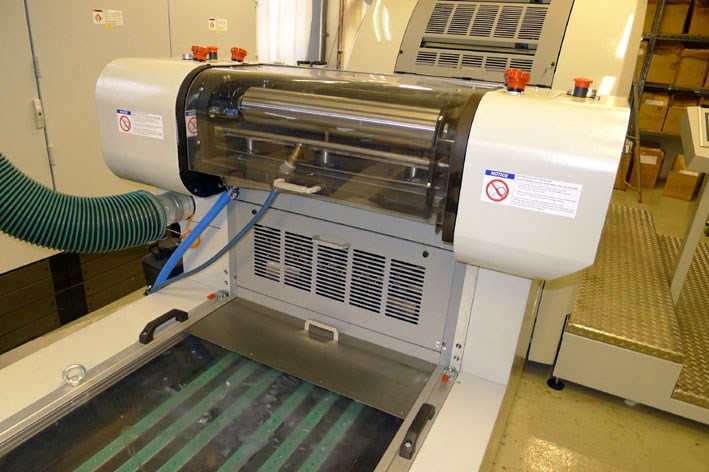 5 color Used KBA Genius 52-5 UV for waterless offset & UV-Ink year 2011 ...