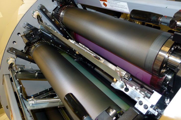 5 color Used KBA Genius 52-5 UV for waterless offset & UV-Ink year 2011 ...