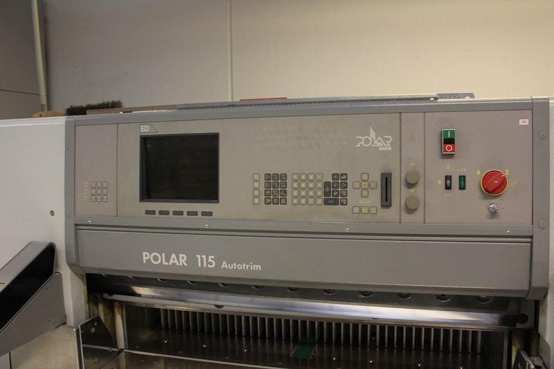 Used Polar 115 ED Autotrim Cutting line , jogger, year 1997 | PressCity