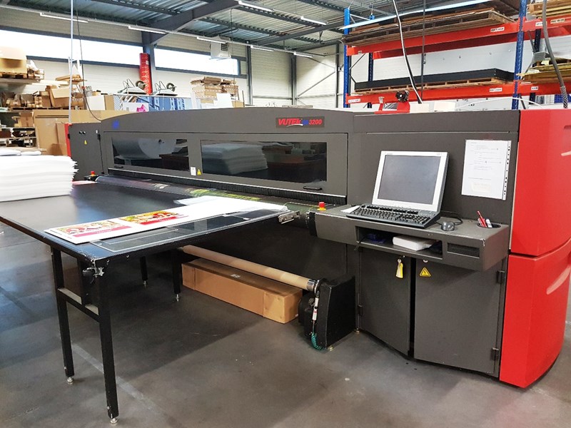 Used Vutek QS3200 year 2006 | PressCity