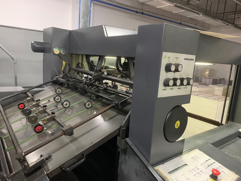 7 color Used Heidelberg Speedmaster CD102-7+L year 2004 with UV | PressCity