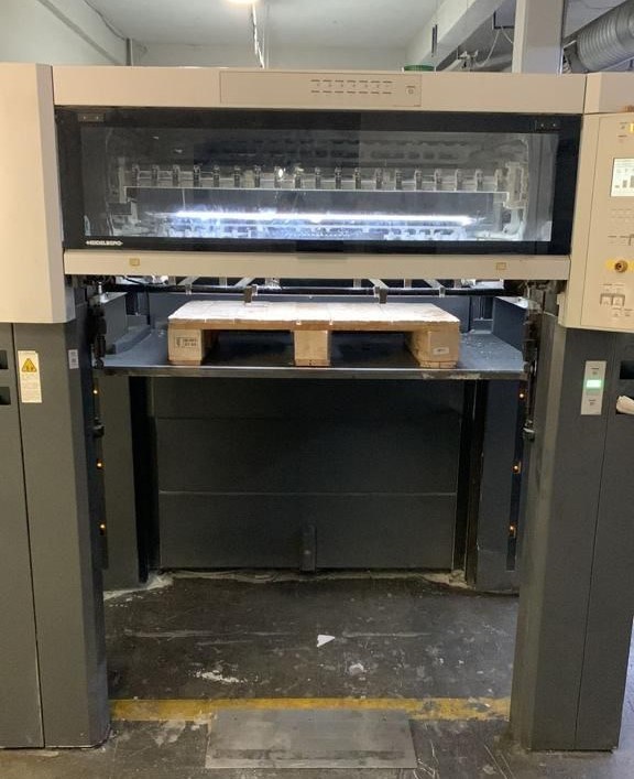 6 color Used Heidelberg CD102-6+LX (PPF-PPD) year 2006 | PressCity