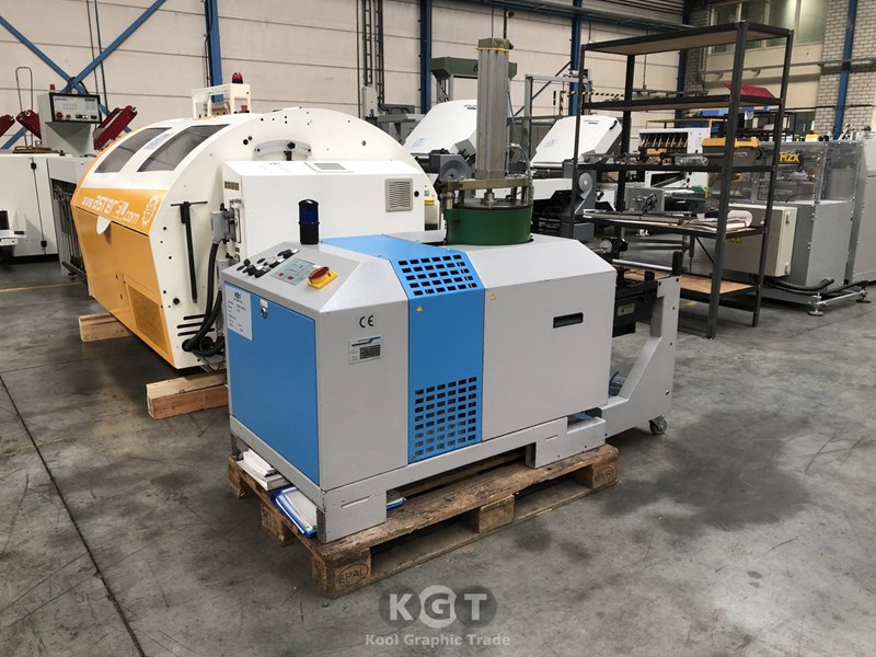 Used Müller Martini PUR spine gluing unit + Premelter (MM Corona) year ...