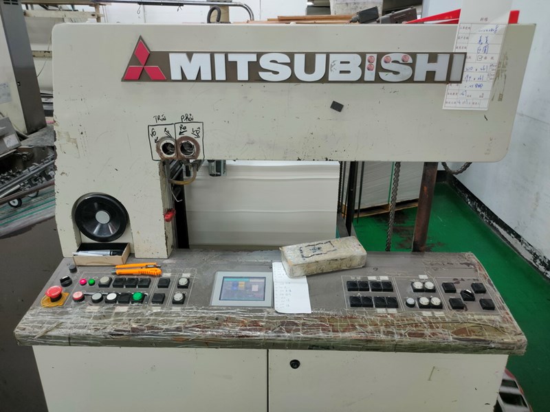 5 color Used Mitsubishi D3000 LS-5+LX year 2006 | PressCity