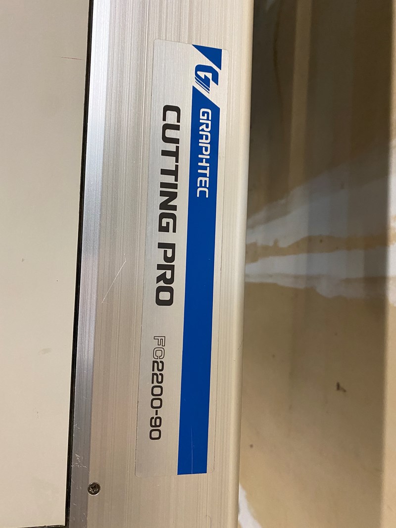 Used Graphtec FC2200-90 | PressCity