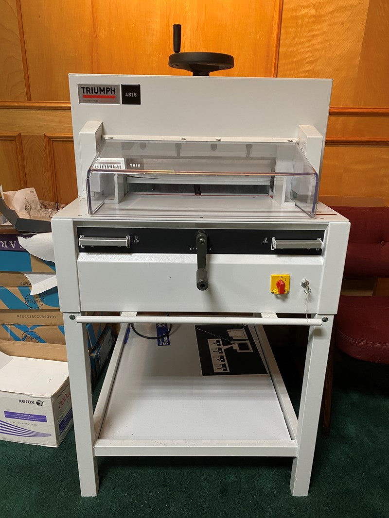 Used MBM Graphics Triumph 4815 Guillotine year 2009 | PressCity