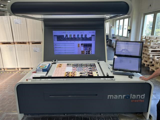 Roland R705-3B Plus + LV Evolution | Printing & Graphic Machinery Ltd