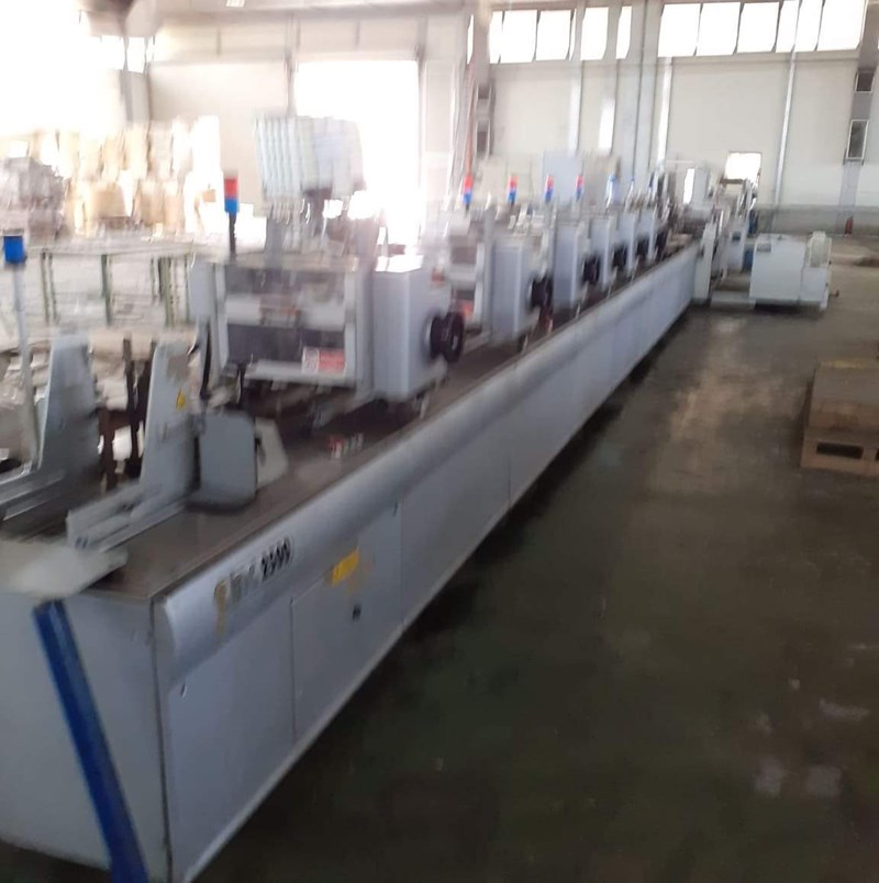 Used CMC 2500 Polywraper with 6 vertical and 3 shuttle feeders year ...