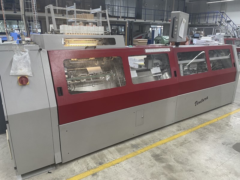 Utilisé Müller Martini sewing machine Ventura 3215 year 2005 | PressCity