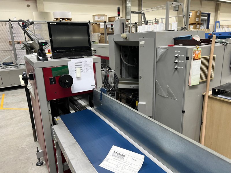 Used Müller Martini sewing machine Ventura 3215 year 2005 | PressCity