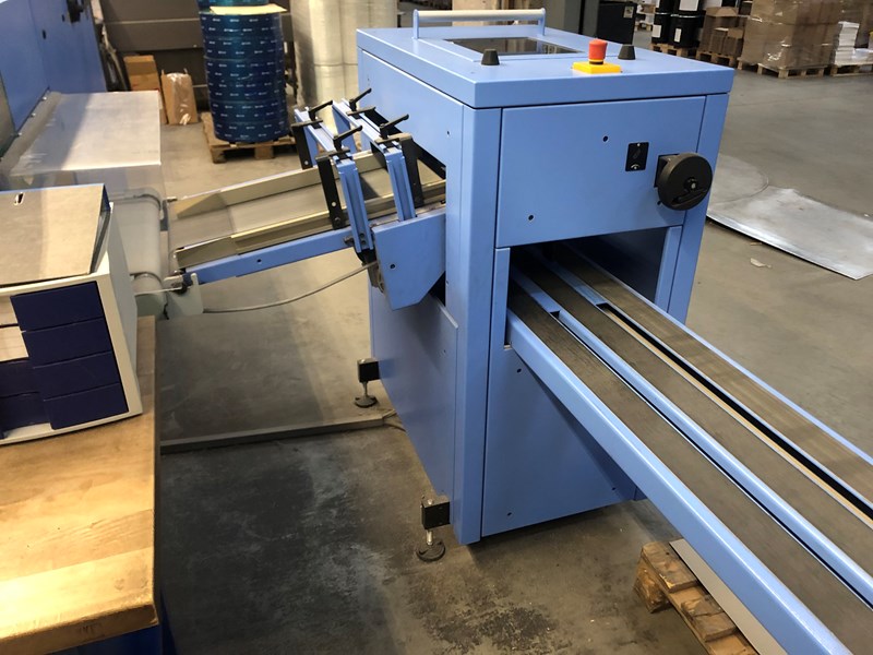 Used Müller Martini sewing machine Ventura MC year 2016 | PressCity