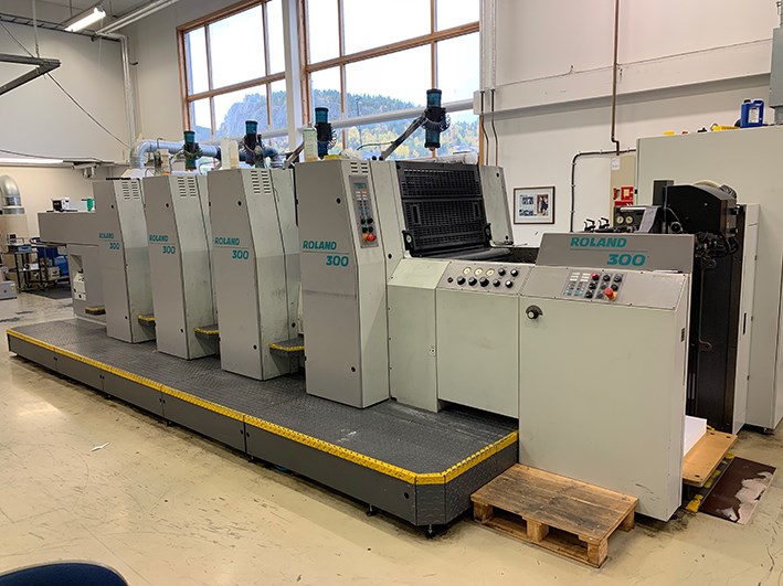 4 color Used MAN Roland R304 N 4/0 2/2 year 2001 | PressCity