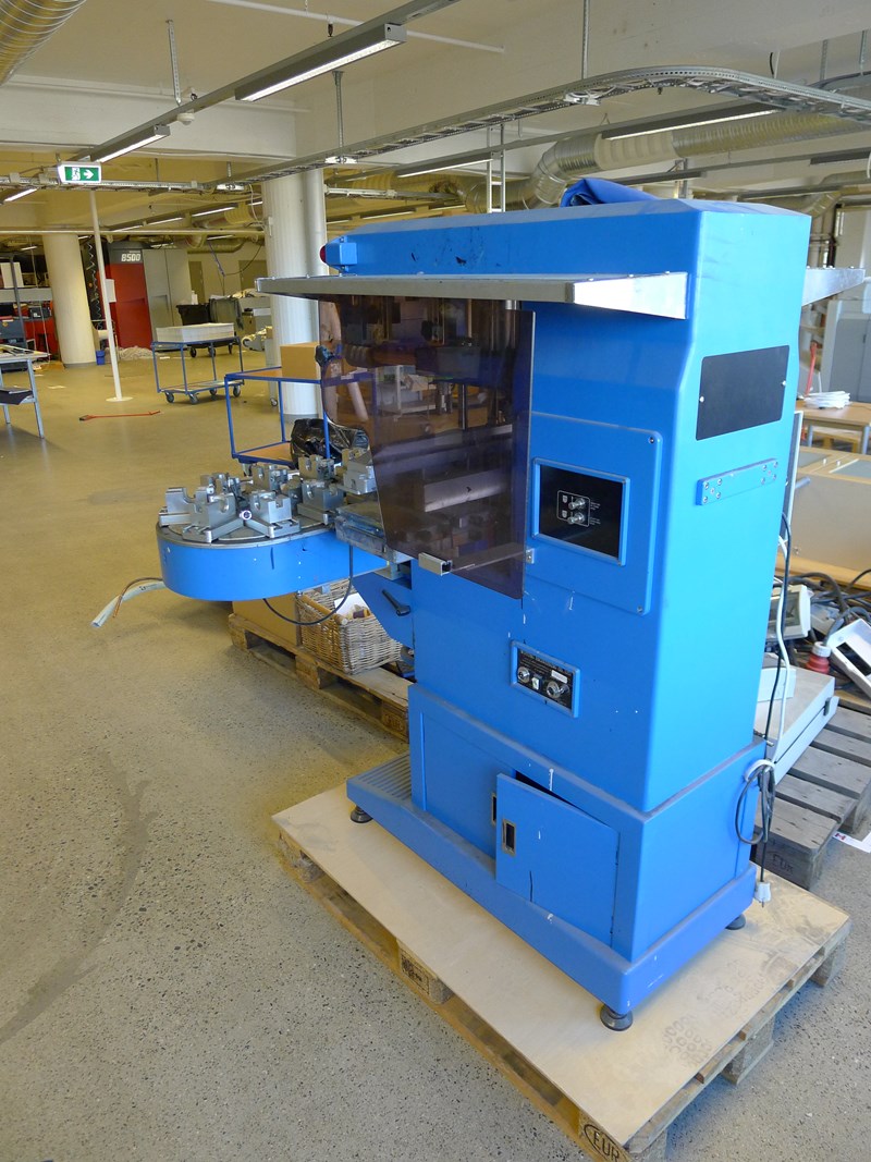 Used Wutung PM-806 6-color pad printing machine for golf balls | PressCity