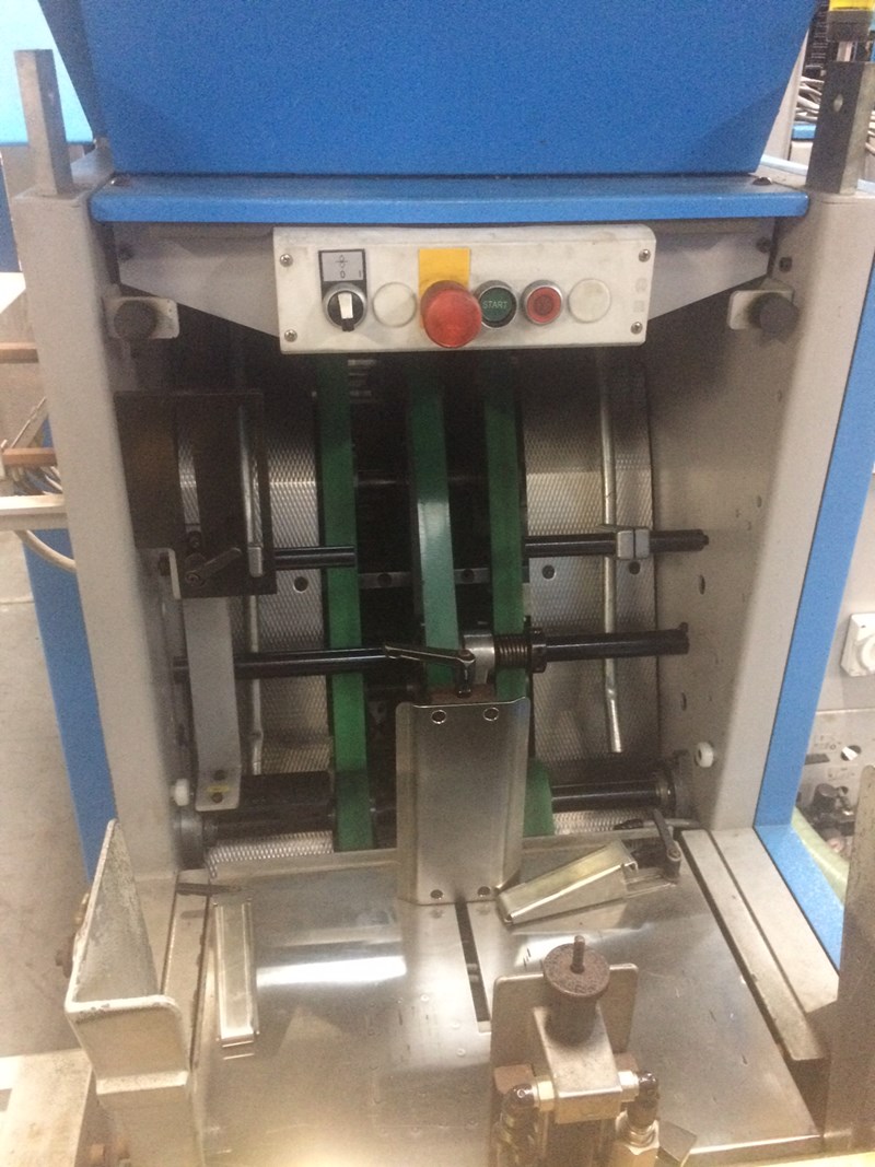 Used Muller Martini ALPHALINER year 2006 | PressCity