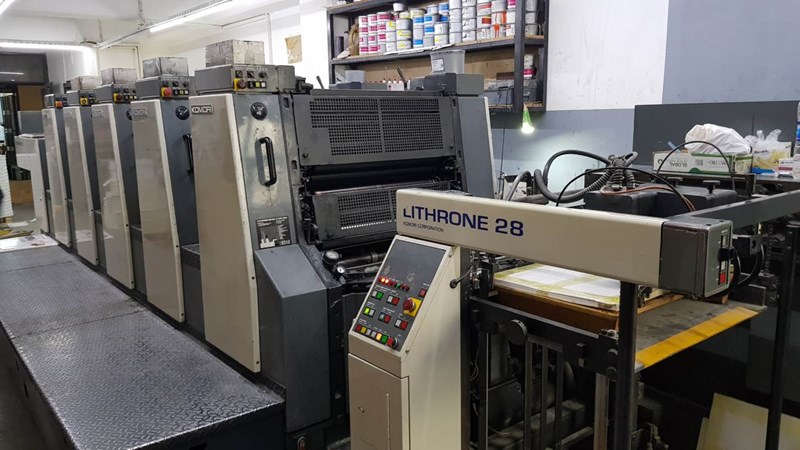 5 color Used Komori Lithrone L528 year 2000 | PressCity