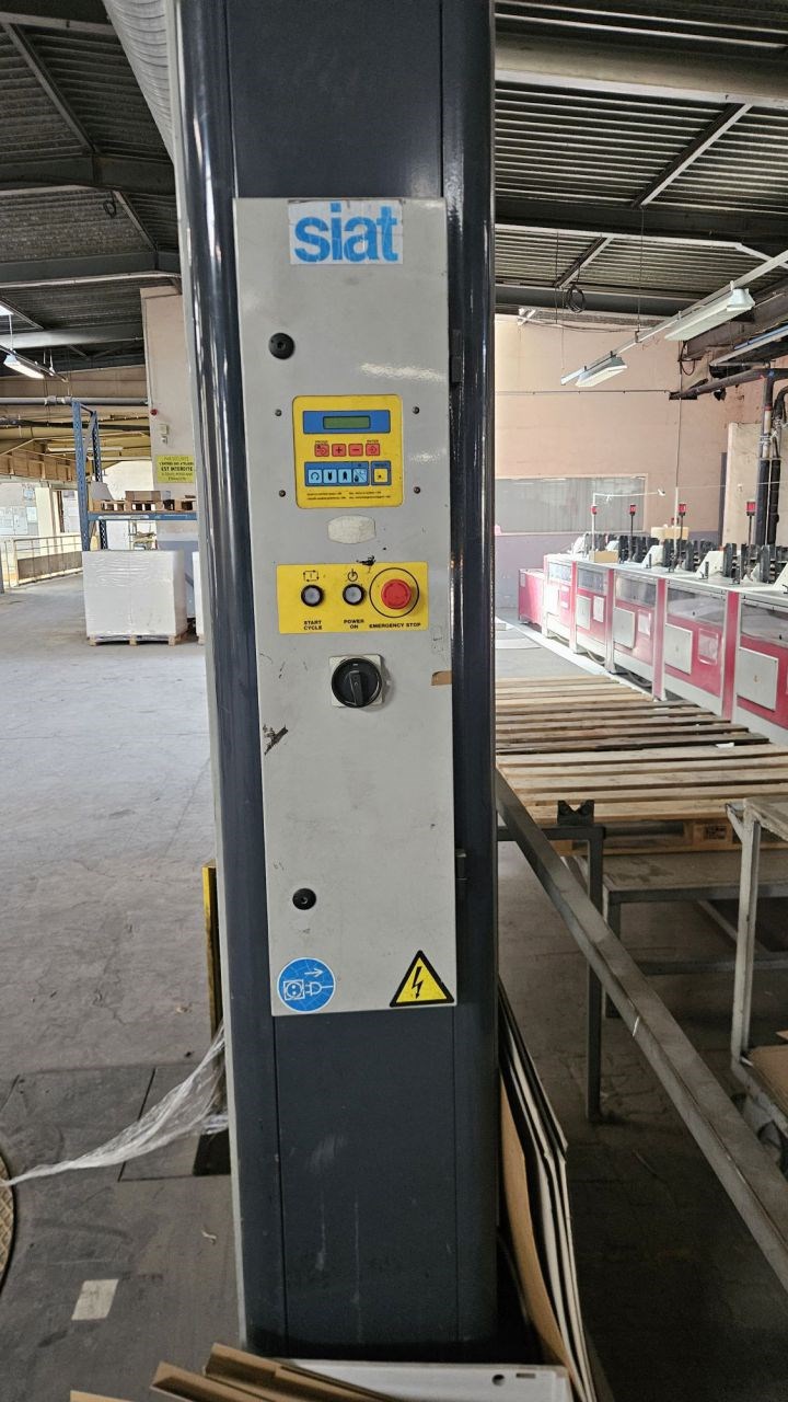 Used PALLET WRAPPER SIAT year 1999 | PressCity