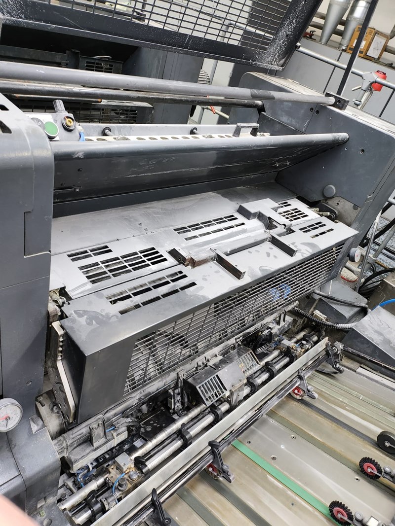 2 color Used Heidelberg CD 102 LLYX year 2001 with UV | PressCity