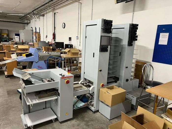 Used HORIZON Gathering system VAC 1000 year 2016 | PressCity