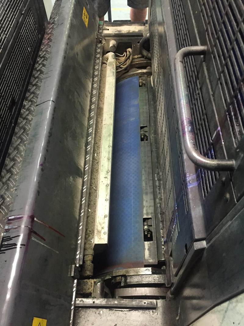 6 color Used Man Roland R706 P + LV Six Colour Offset Press year 2004 ...