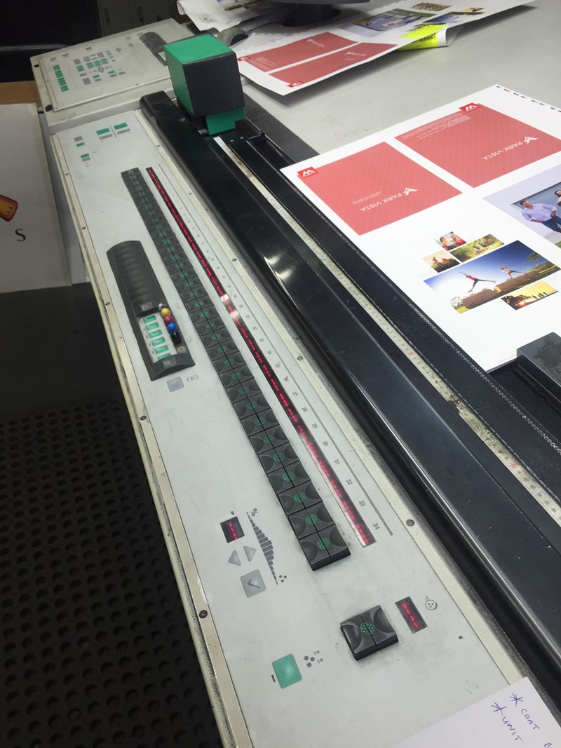 6 color Used Man Roland R706 P + LV Six Colour Offset Press year 2004 ...