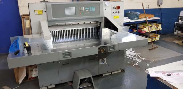 Used Prism 92 cm Programmatic Guillotine year 2008 | PressCity