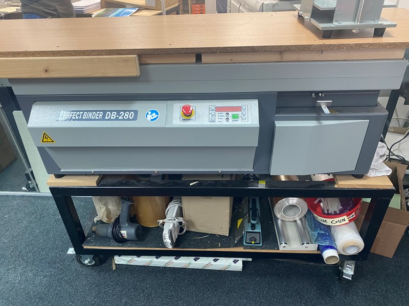 Used Duplo DB-280 Perfect Binder year 2001 | PressCity