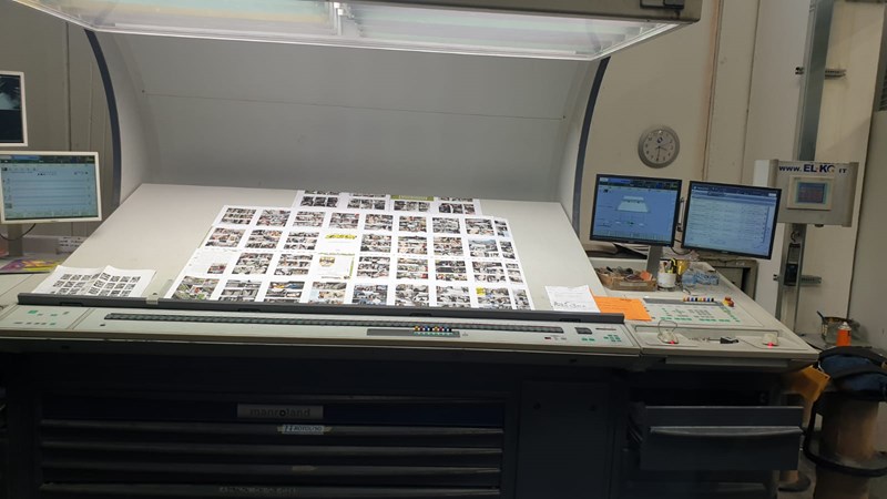 8 color Used Manroland 900 XXL 8 P HIPRINT year 2009 | PressCity